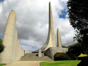 10 Must-Visit Landmarks in South Africa [2025 ]